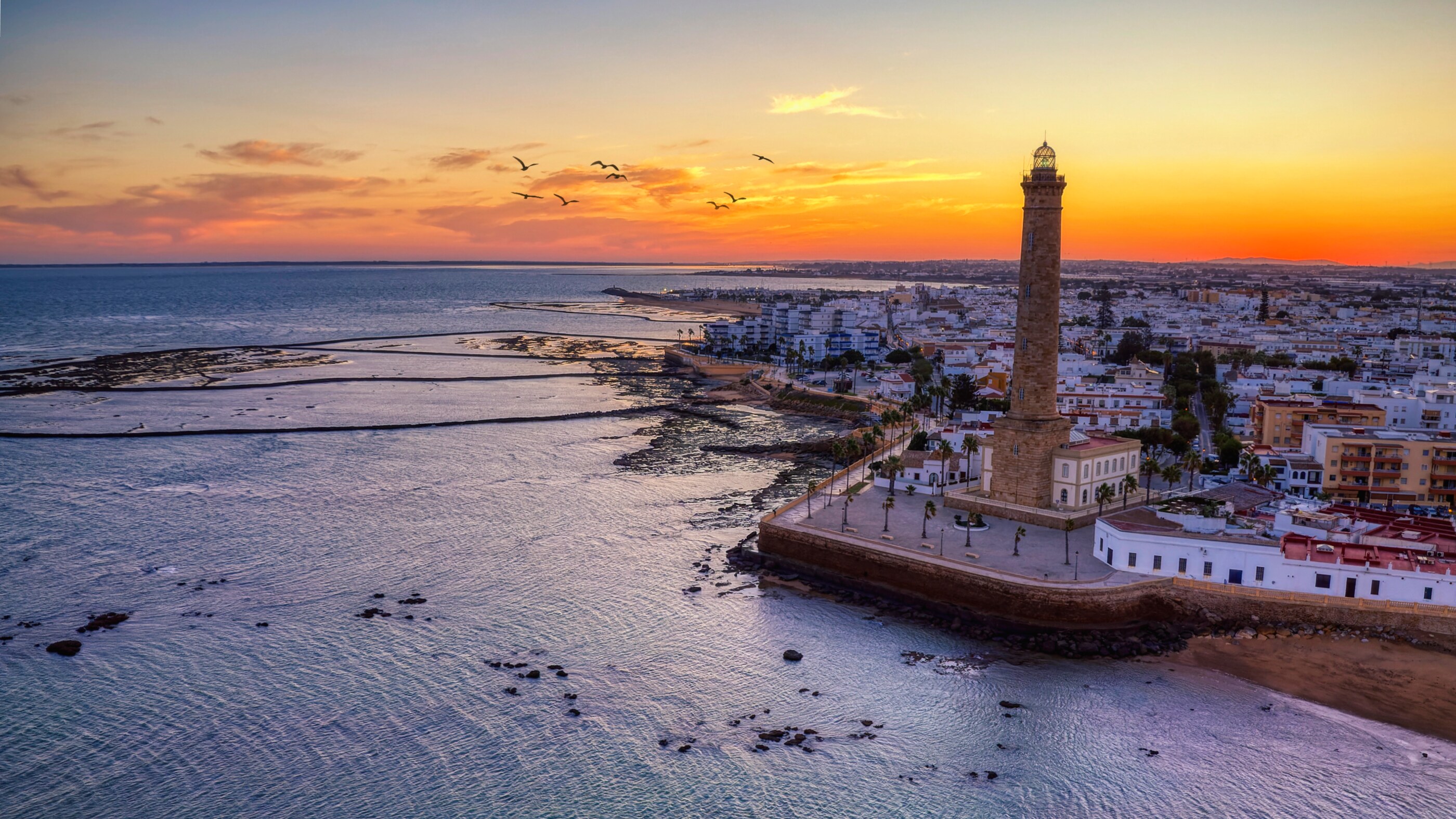 The Chipiona Lighthouse – Spain's Tallest Lighthouse